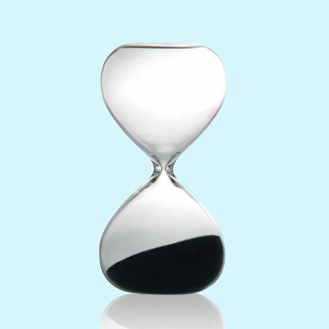 Clear Hourglass (5 min) – Red Dot Design Museum Singapore