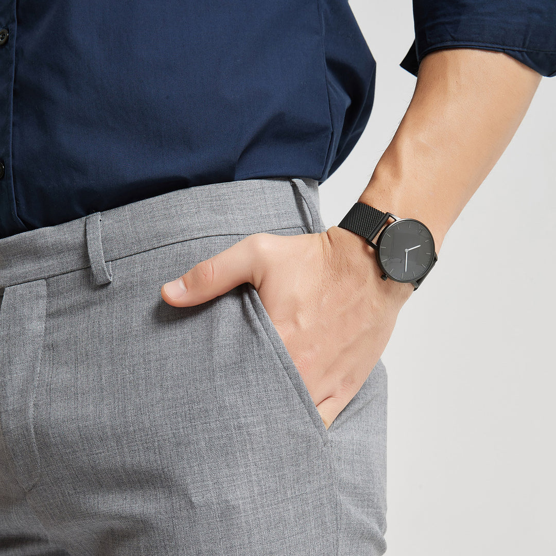 Plain Supplies Signatur Black Watch – Red Dot Design Museum Singapore