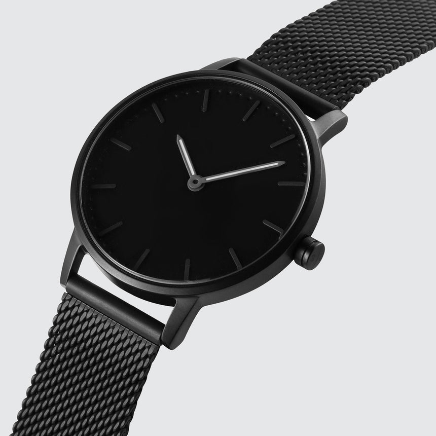 Plain Supplies Signatur Black Watch – Red Dot Design Museum Singapore